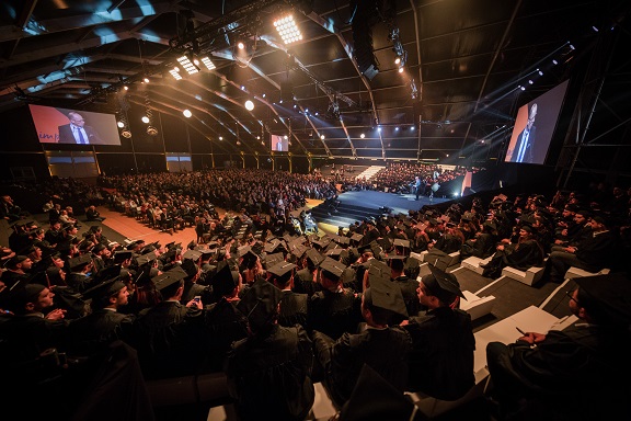 EDHEC Business School Célebration 2019 : Félicitations à nos étudiants ...
